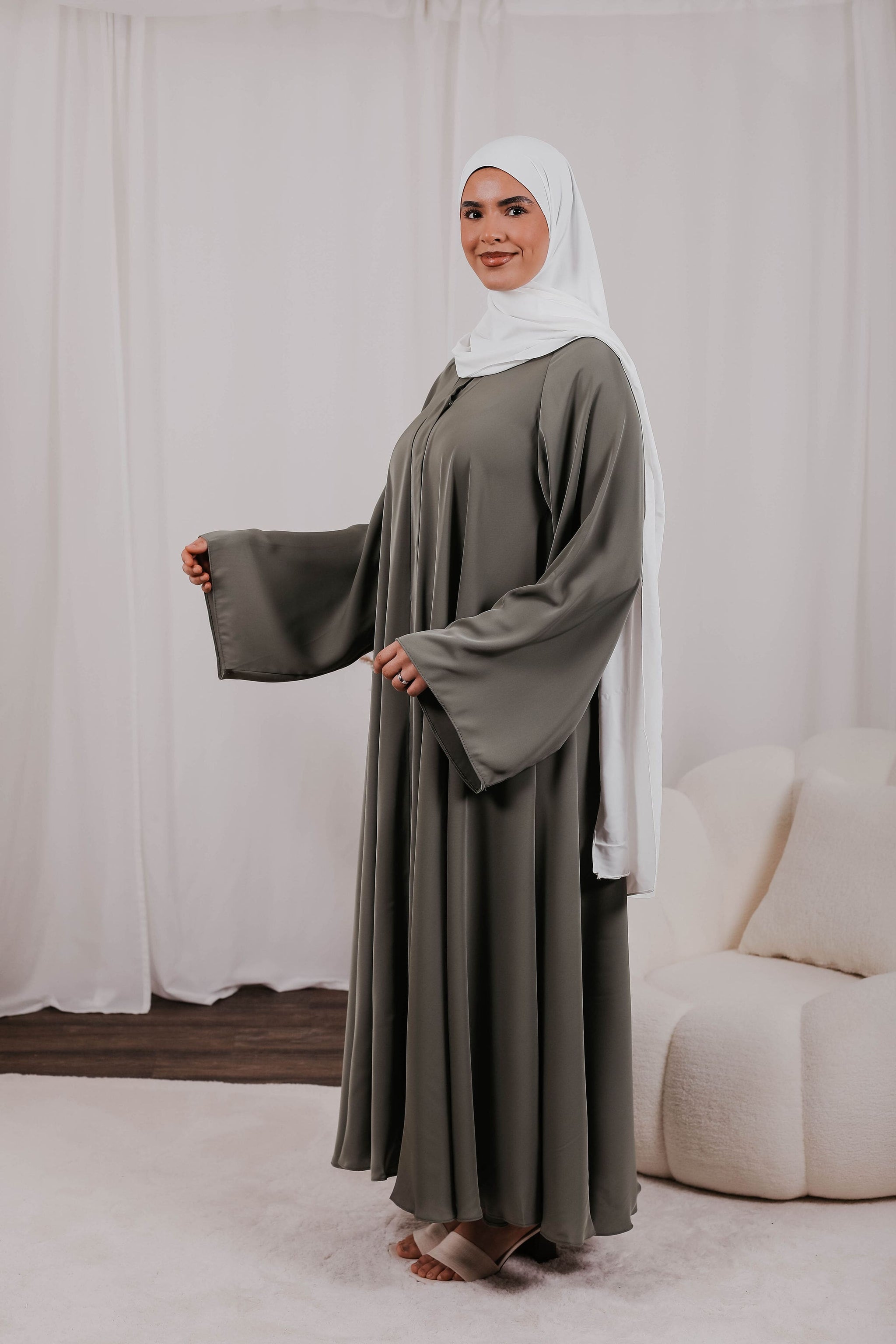 Laiana Abaya